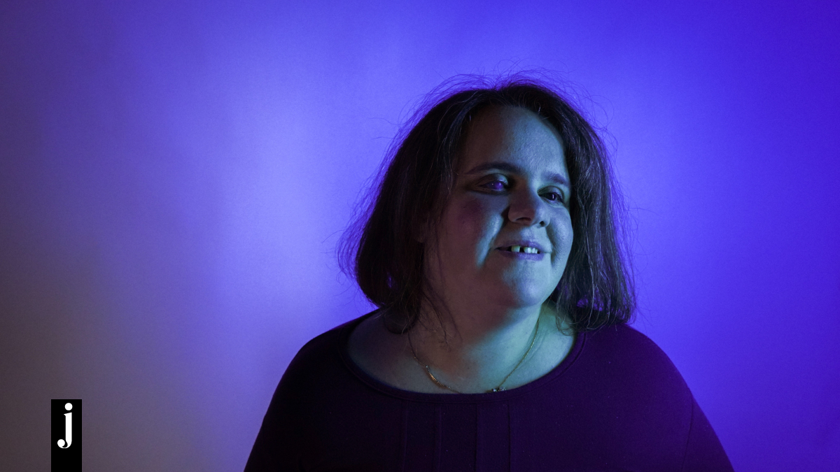 «Αναπηρία είναι αυτό που συμβαίνει στους άλλους ενώ εμείς πίνουμε καφέ»: Η συνιδρύτρια της Black ...